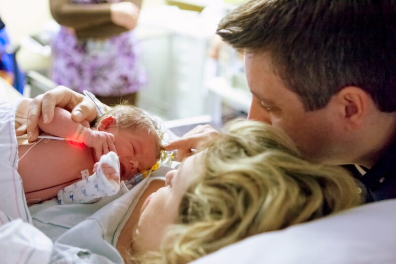 Short 2-letter baby names for boys & girls, at ClickBabyNames